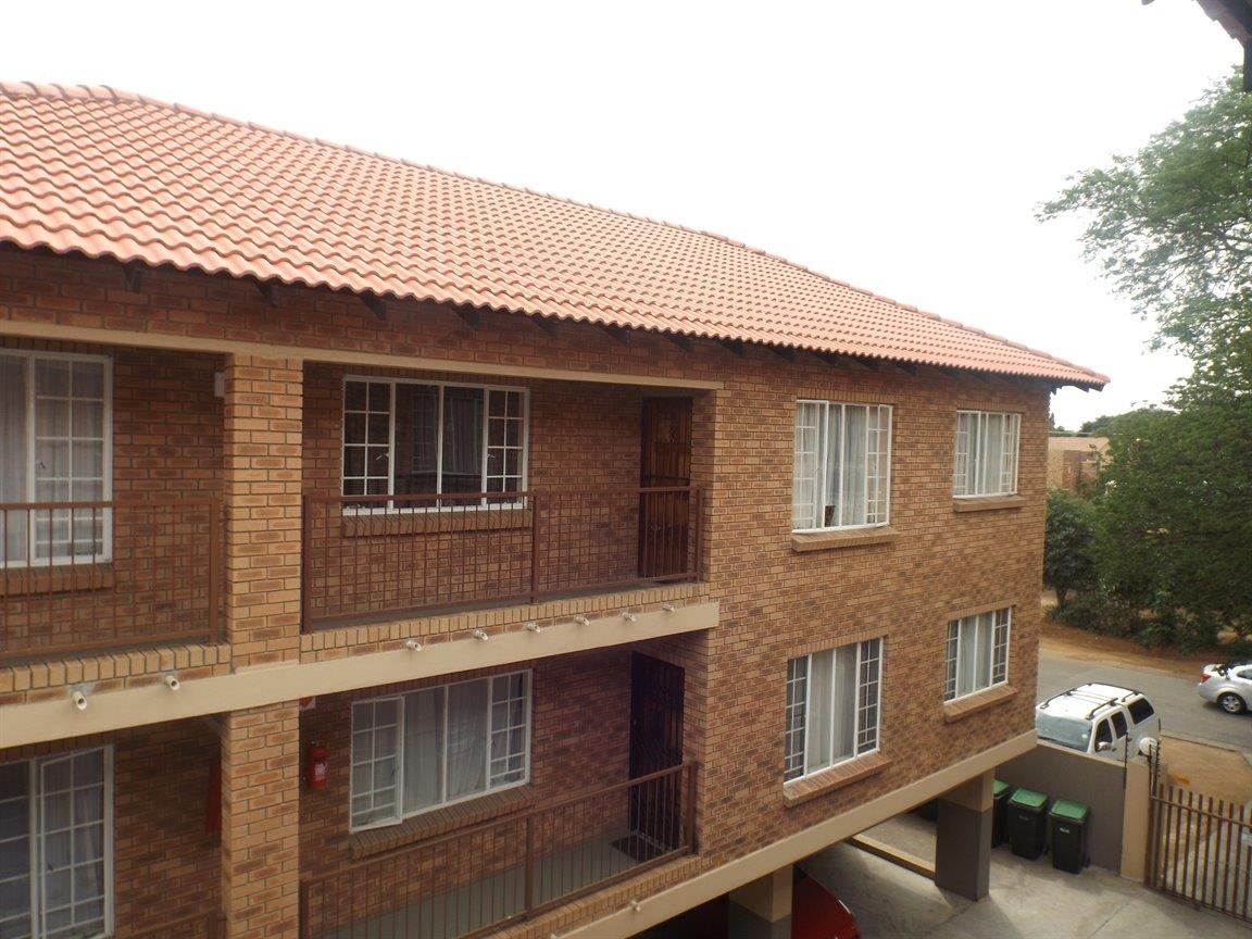 Rustenburg Central Property : Apartments / flats for sale in Rustenburg ...