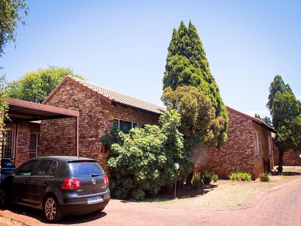 Wonderpark Estate Property : Townhouses to rent in Wonderpark Estate ...