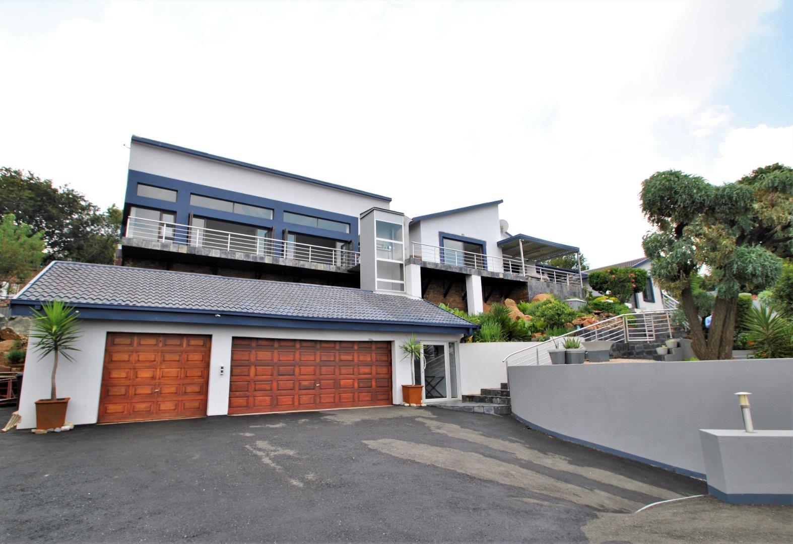 4 Bedroom House for sale in Glenvista - P24-107175789