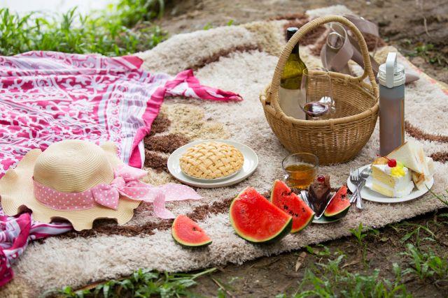 4 tips for hosting the perfect garden picnic - Garden & Outdoor, Lifestyle