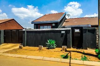 Lufhereng Property : Property and houses for sale in Lufhereng ...