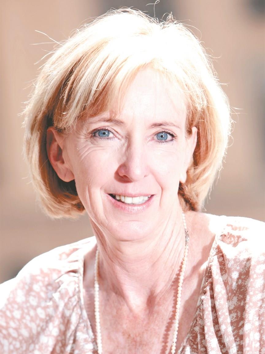 Agent profile for Sue Hall