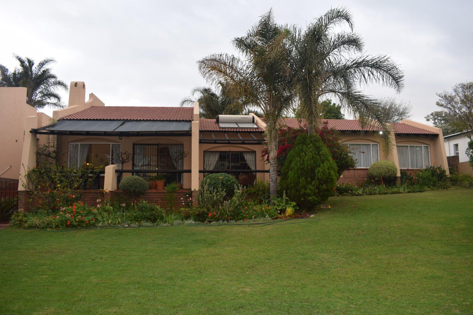 3 Bedroom House for sale in Reyno Ridge - P24-109196435