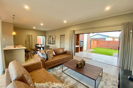 Blue Valley Golf Estate Property : Property and houses for sale in Blue ...