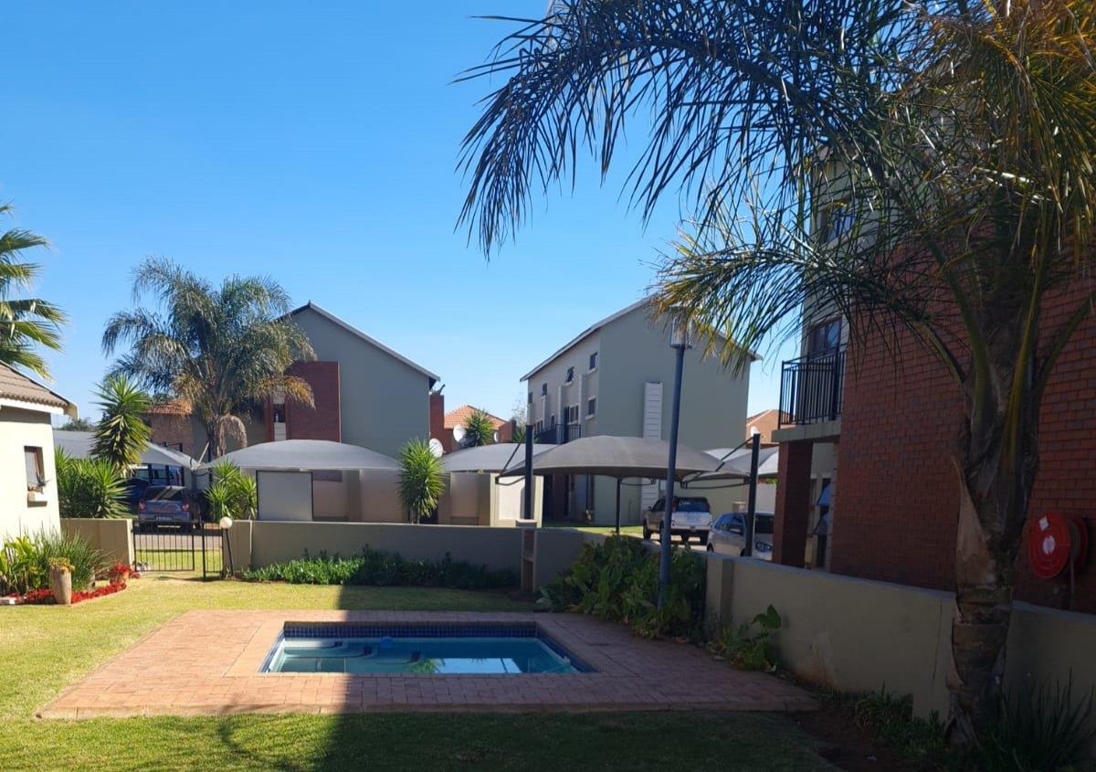 2 Bedroom Townhouse to rent in Montana Tuine - 1489 Cello Street - P24 ...