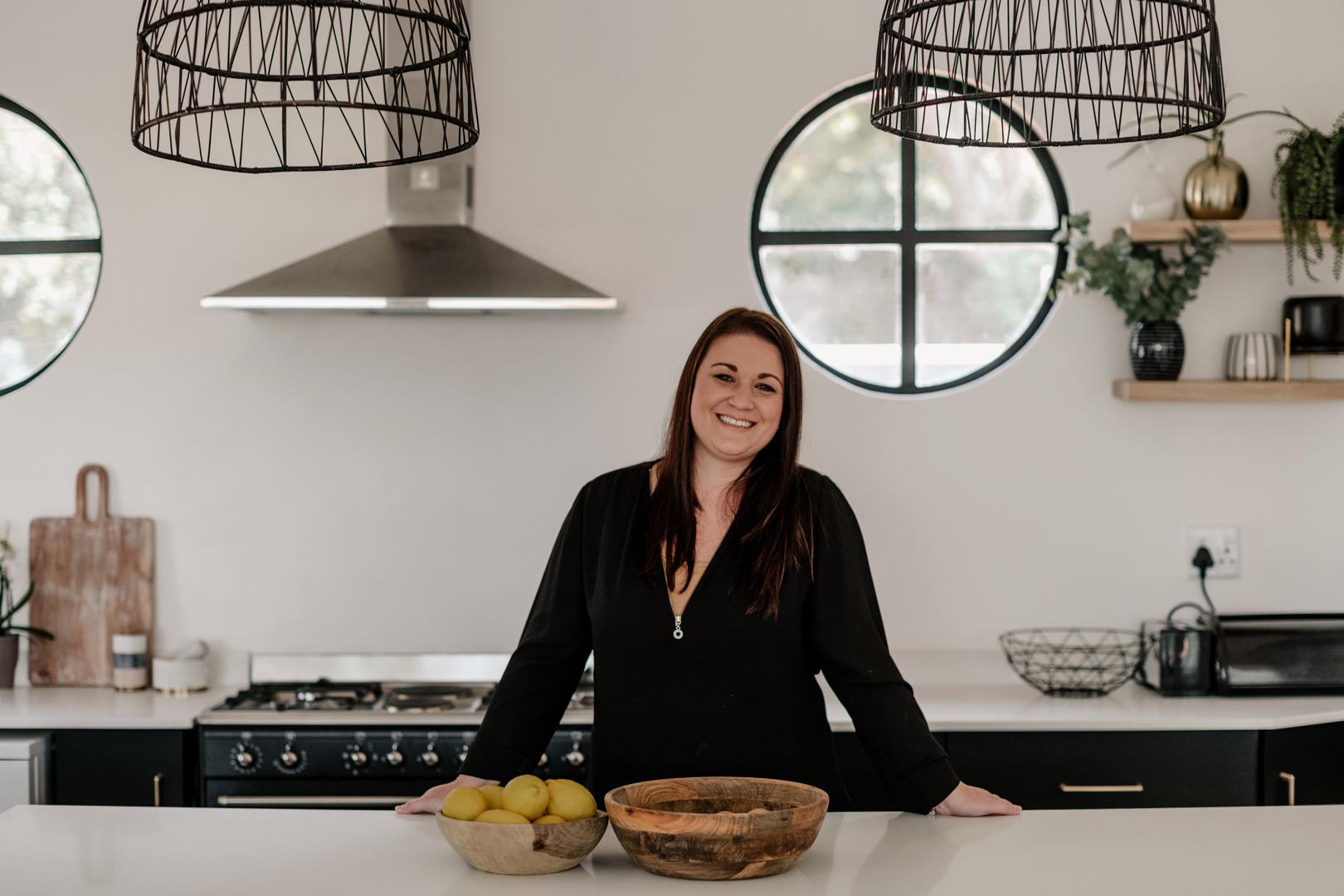 Agent profile for Sharon Walker