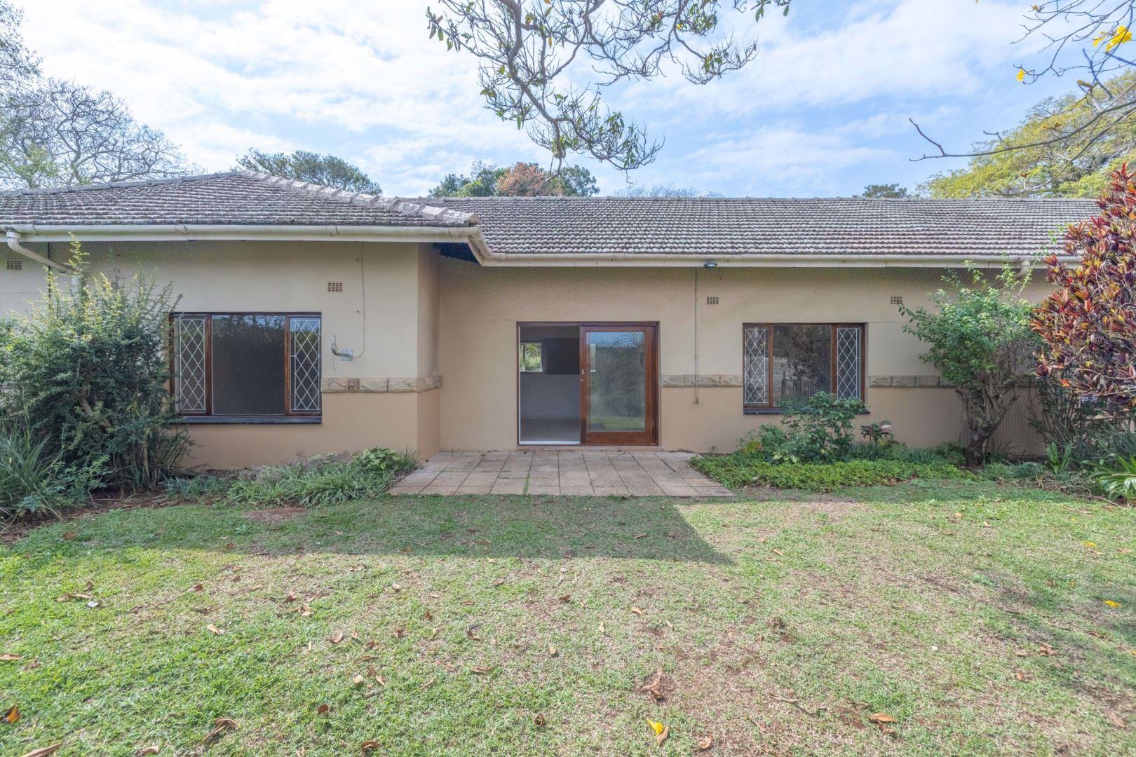 2 Bedroom Townhouse for sale in Waterfall - 149 Inanda Road - P24-114003173