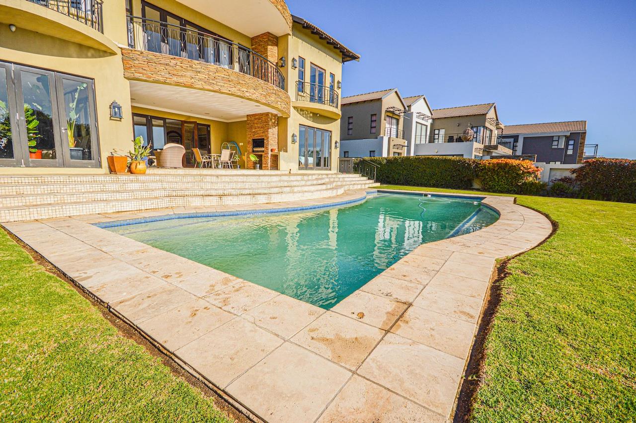 4 Bedroom House for sale in Copperleaf Estate - P24-110477604