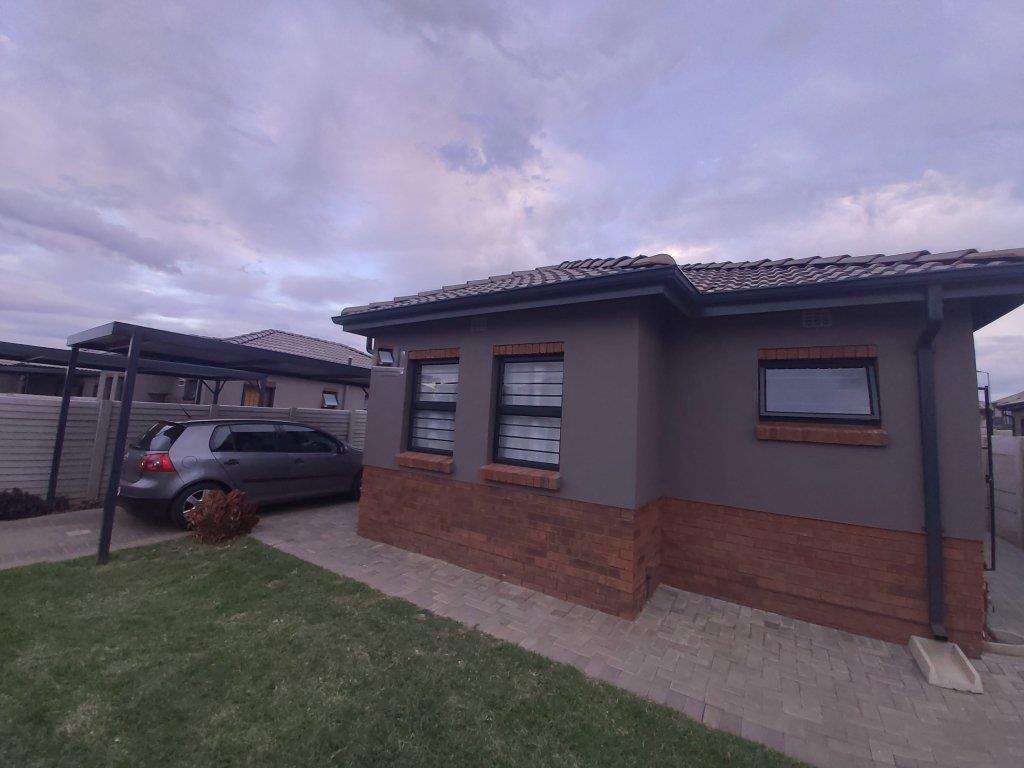 3 Bedroom House for sale in Andeon - P24-111372288