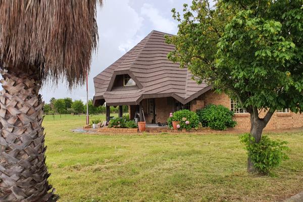 Property for sale by Thys Campher Estates