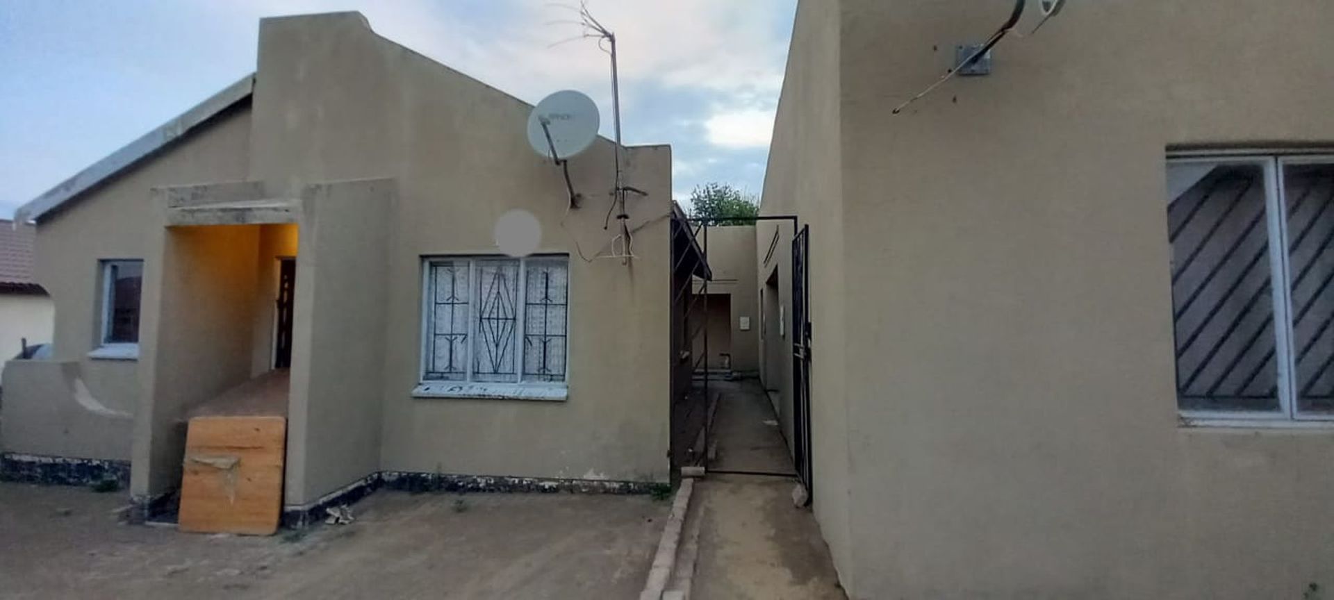 2 Bedroom House for sale in Embalenhle - P24-111744551