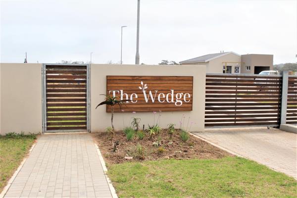 Gonubie Property : Townhouses for sale in Gonubie : Property24.com - Page 3