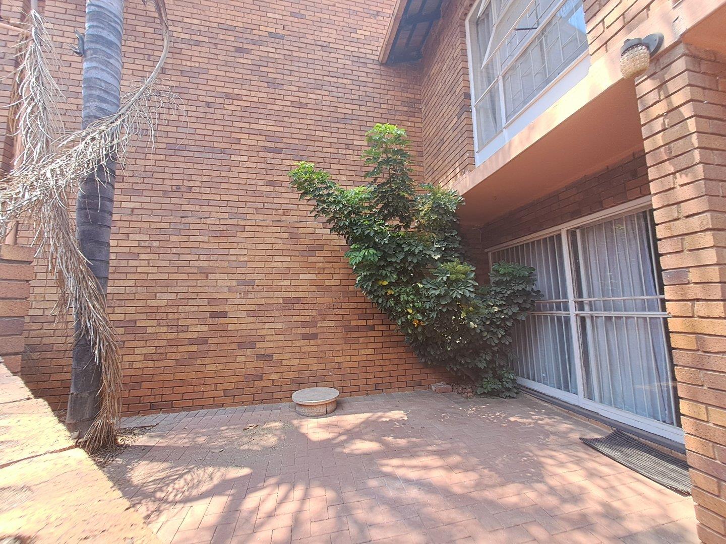 Wierda Park Property : Property and houses to rent in Wierda Park ...