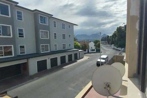 Apartments / flats to rent in Strand : Strand Property : Property24.com ...