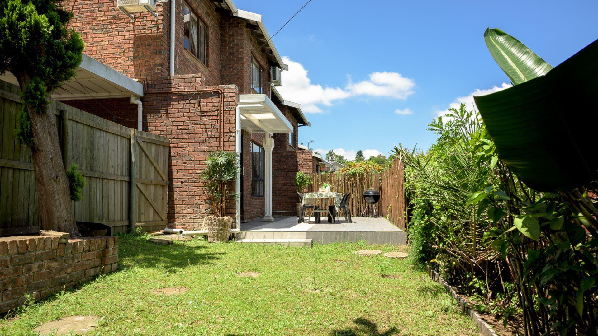 3 Bedroom Townhouse for sale in Westville - 1 Ss Lowstone, 4 Mega ...
