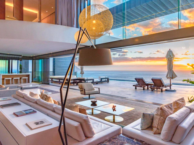 4 jaw-dropping millionaire’s beachfront mansions for sale in Cape Town ...