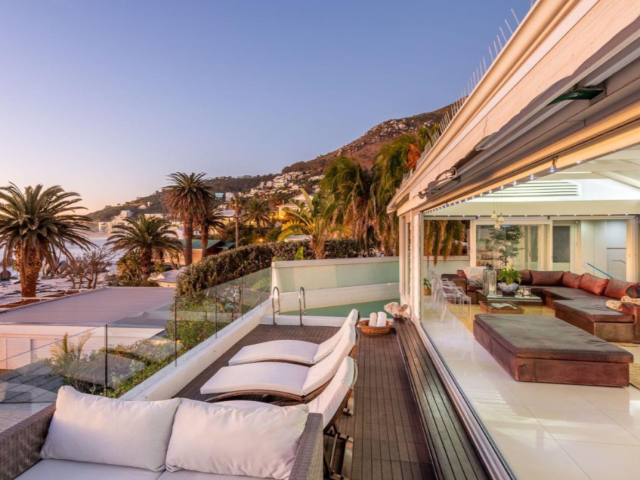 4 jaw-dropping millionaire’s beachfront mansions for sale in Cape Town ...
