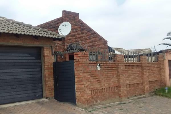 Alexandra East Bank Property : Property and houses for sale in ...