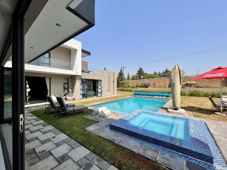 Midstream Estate Property : Houses for sale in Midstream Estate ...