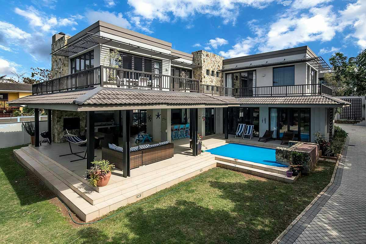 5 Bedroom House for sale in Umhlanga Central - P24-113938445