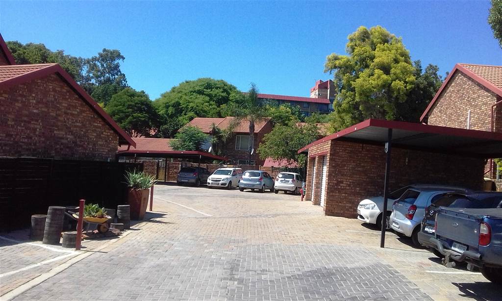 Kilner Park Property : Townhouses to rent in Kilner Park : Property24.com