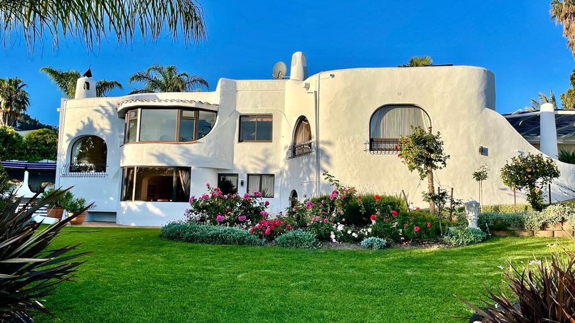 3 Bedroom House for sale in La Sandra - P24-112122919