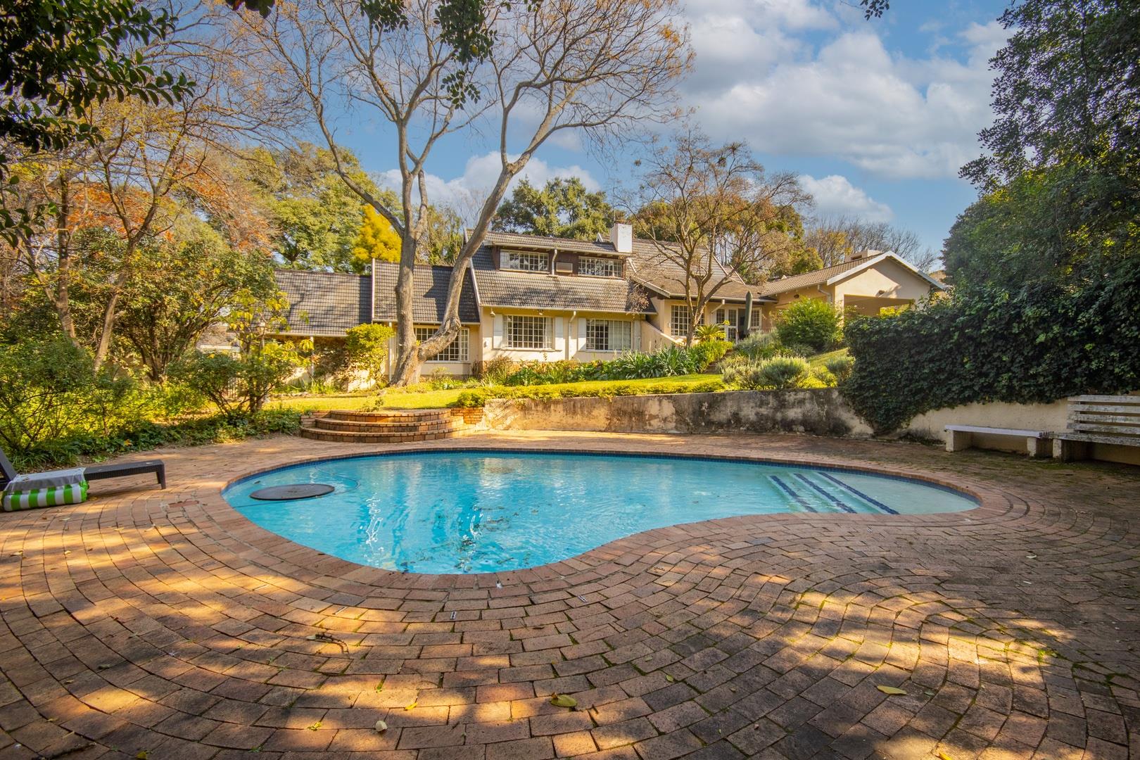 3 Bedroom House for sale in Bryanston - P24-112791421