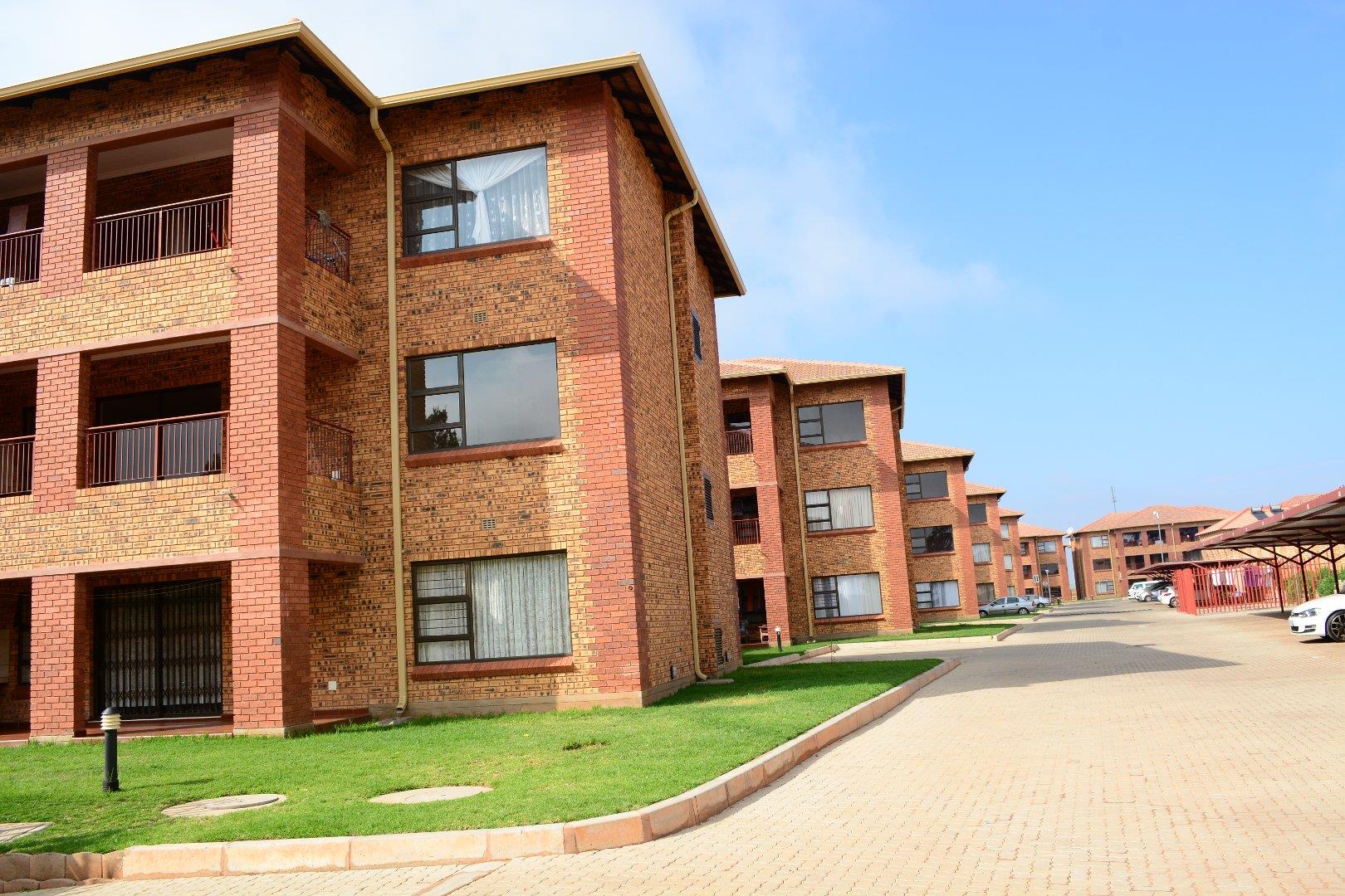 Property and houses to rent in Roodepoort : Roodepoort Property ...