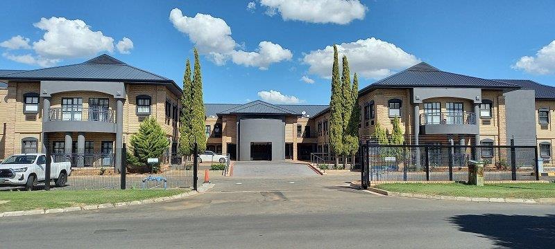 Commercial property to rent in Brandwag - 196 Nelson Mandela Drive ...