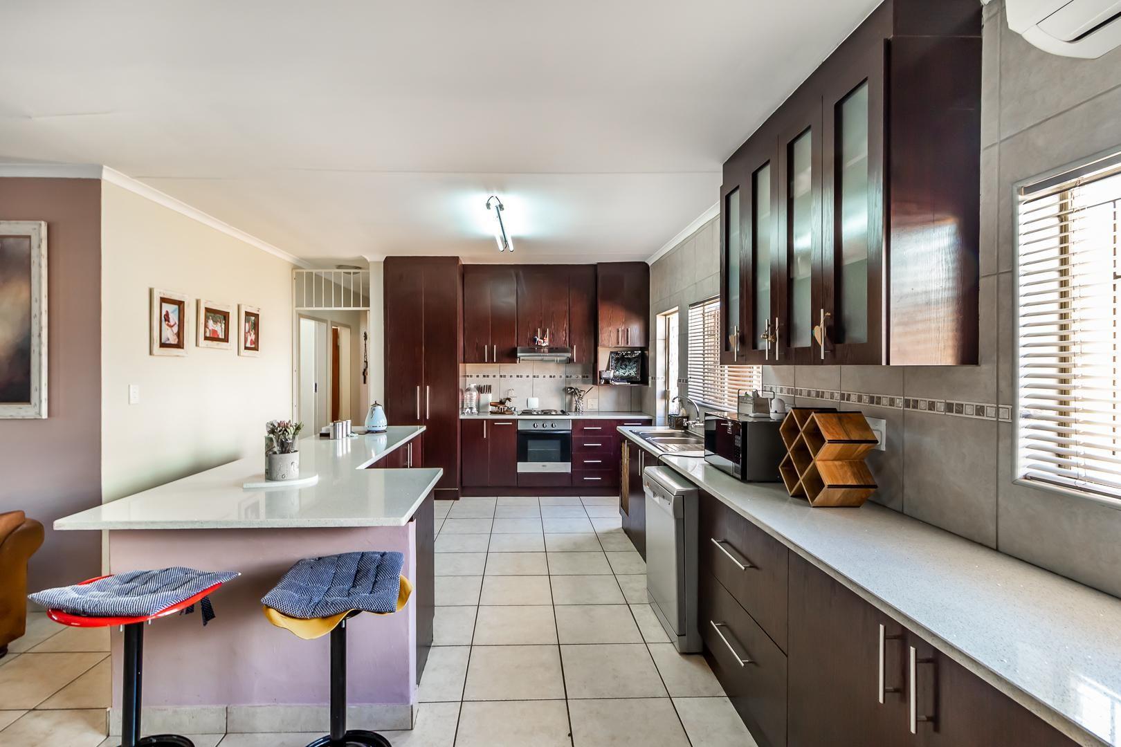 Sinoville Property : Property and houses for sale in Sinoville ...