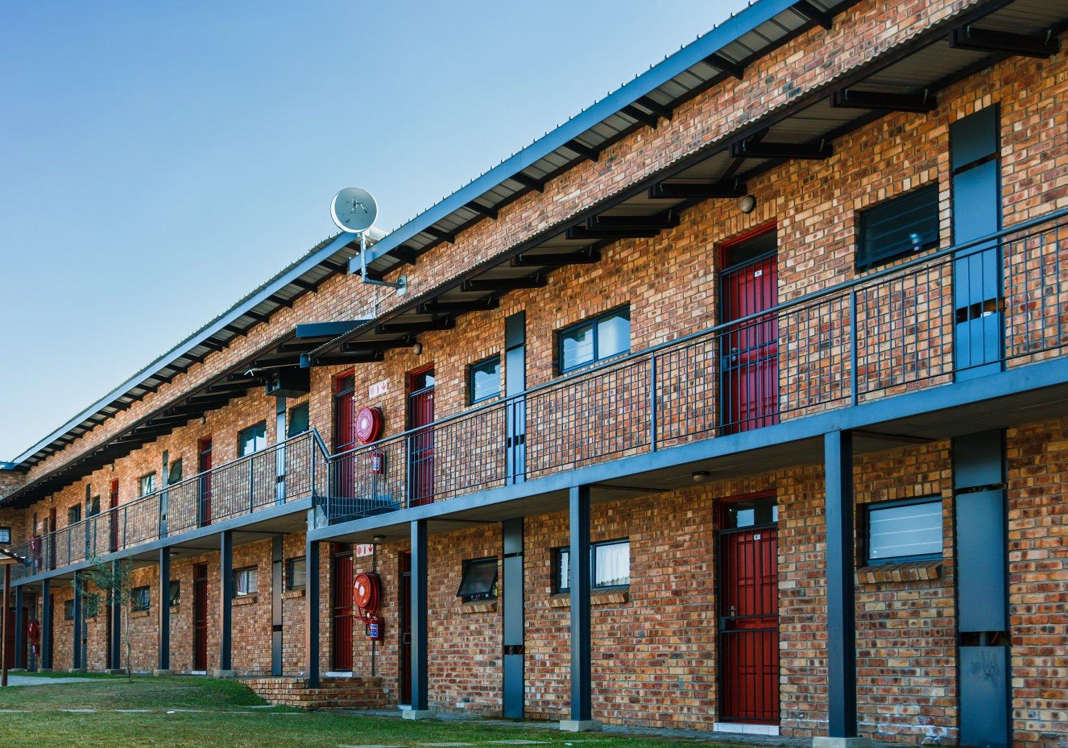 2 Bedroom Apartment / flat for sale in Elandspoort - P24-113339984