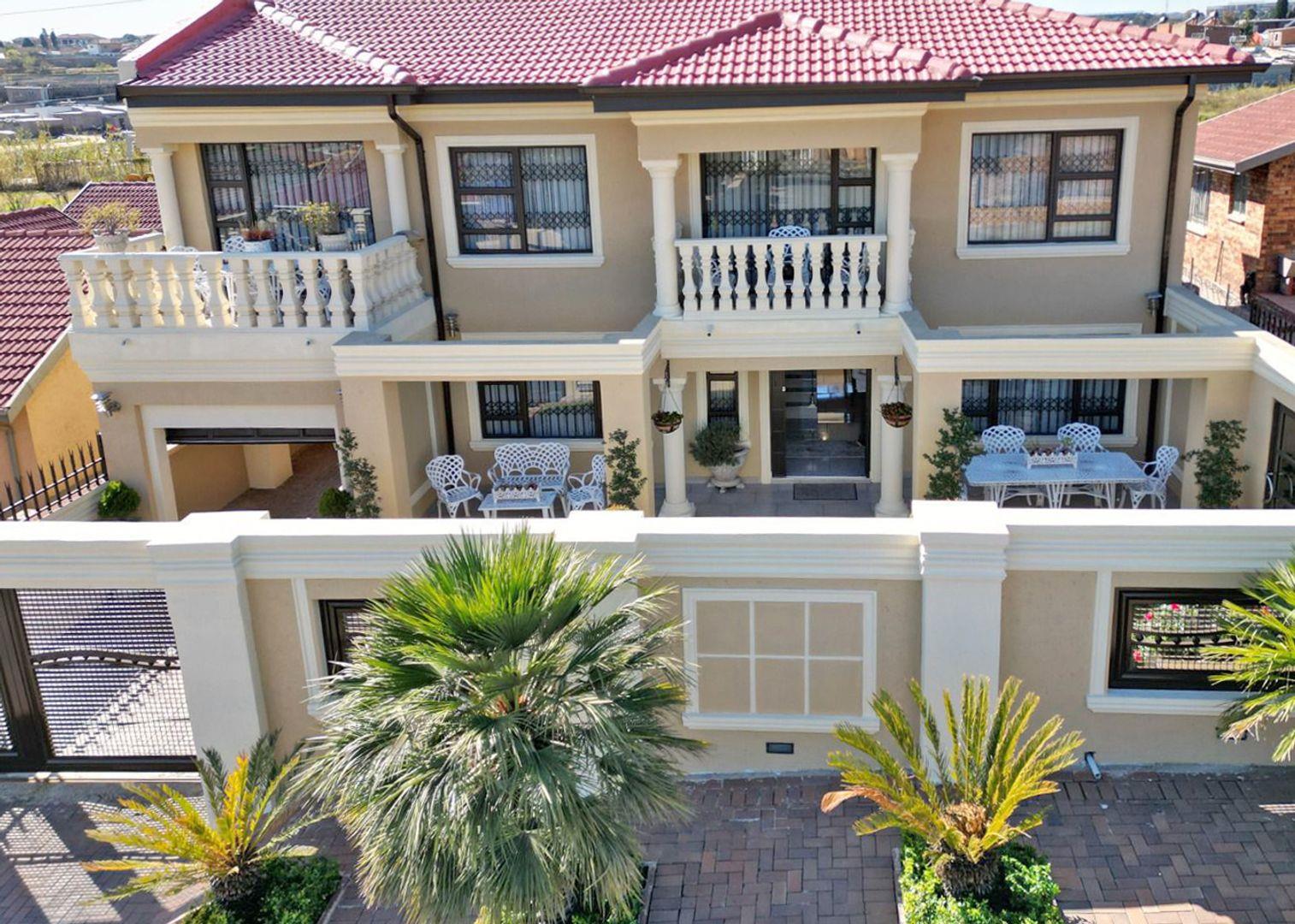 Alexandra East Bank Property : Property and houses for sale in ...