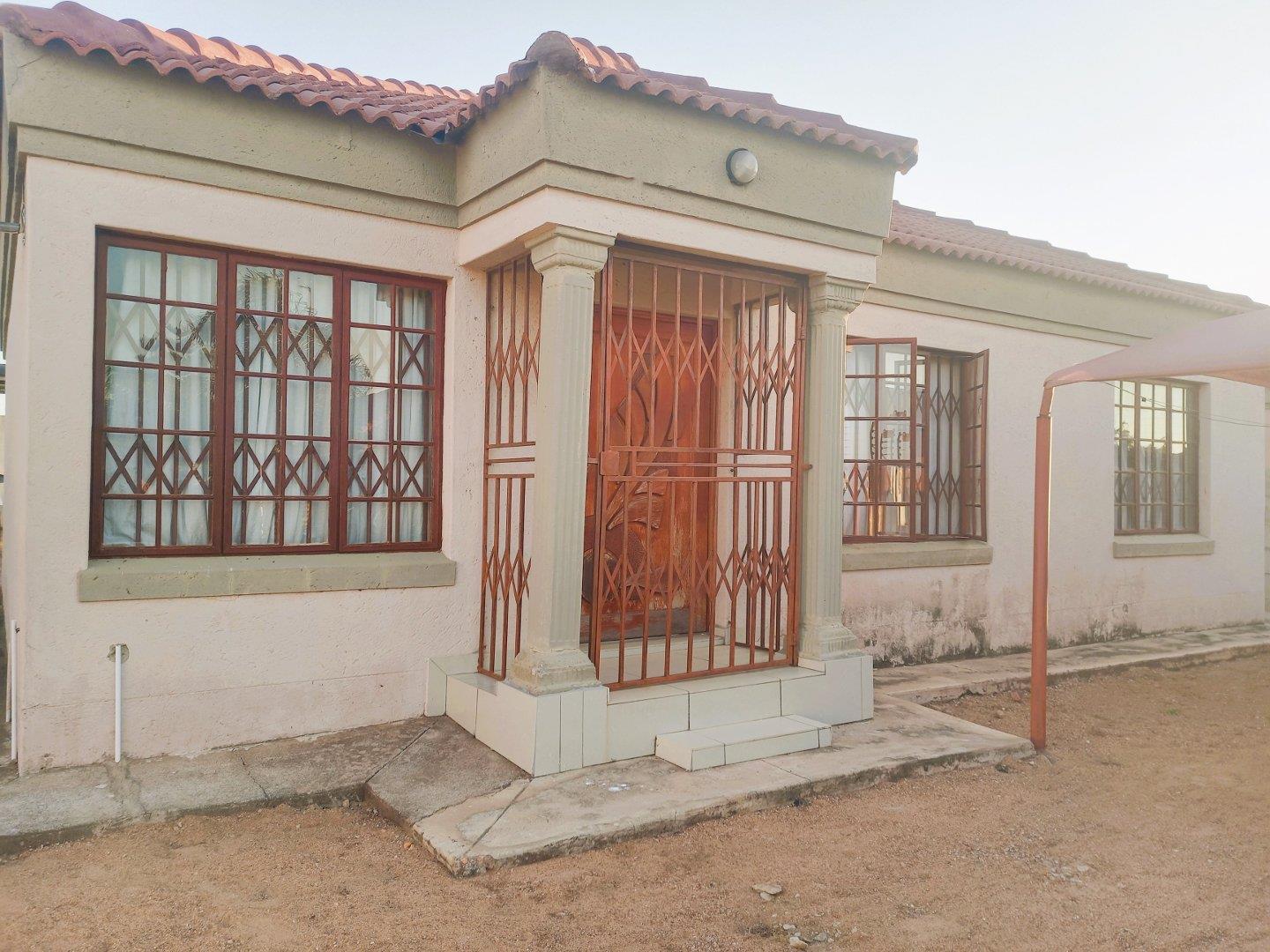Mahlasedi Park Property : Property and houses for sale in Mahlasedi ...