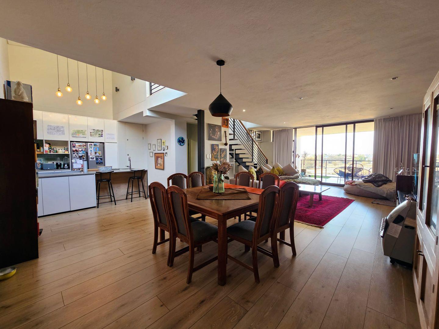 2 Bedroom Apartment / flat for sale in Midfield Estate - P24-113122180