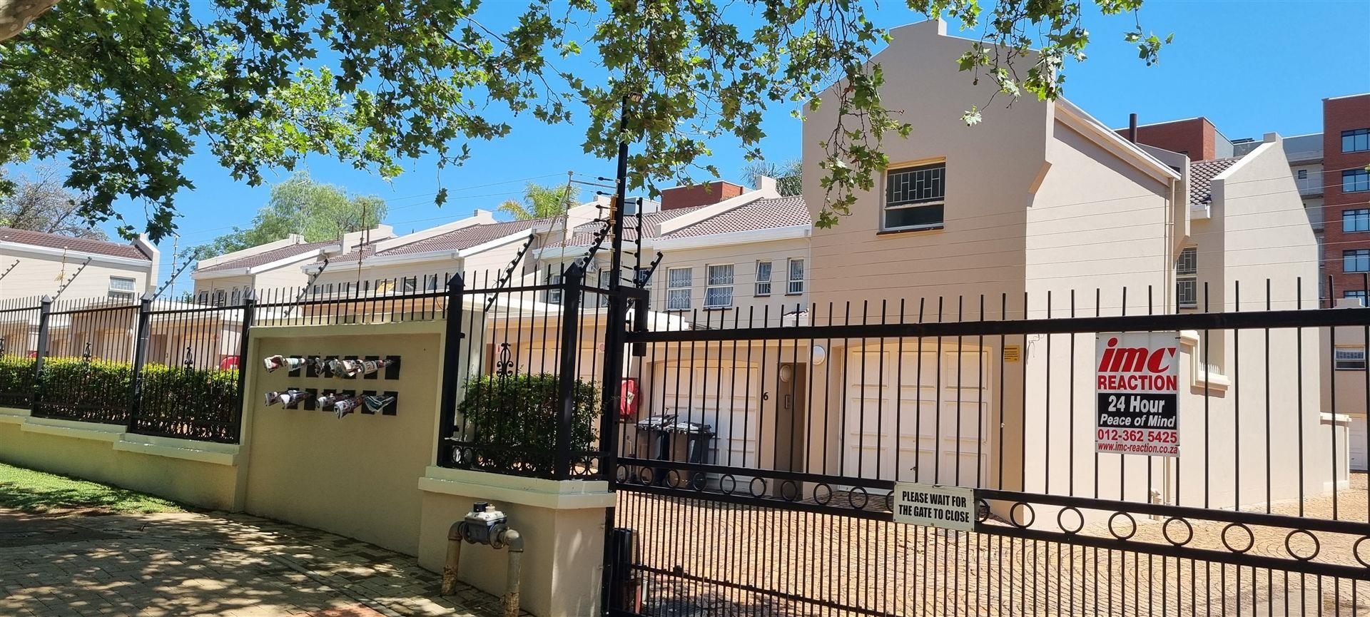 3 Bedroom Townhouse for sale in Hatfield - P24-111962866