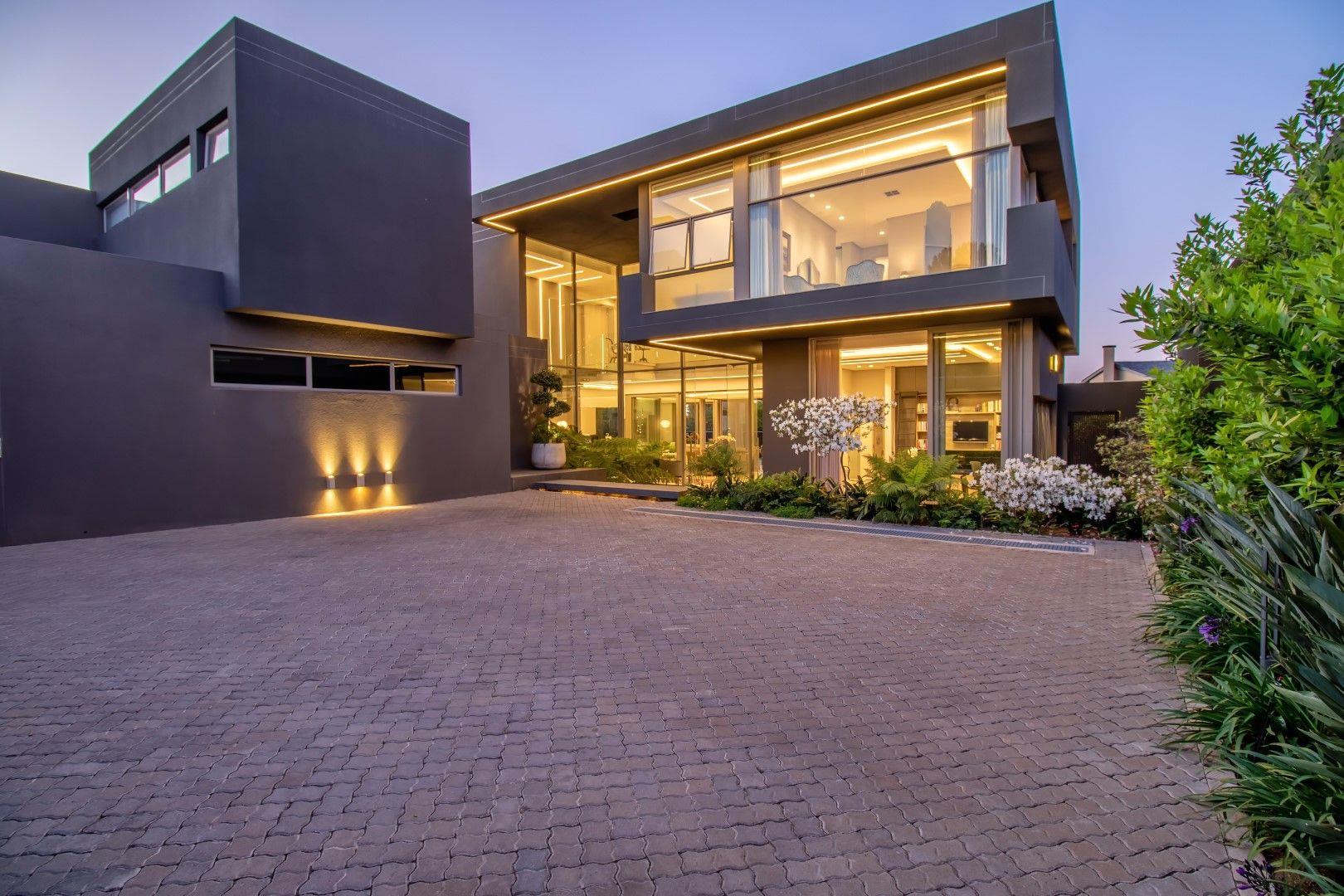 Bryanston Property : Houses for sale in Bryanston : Property24.com - Page 3