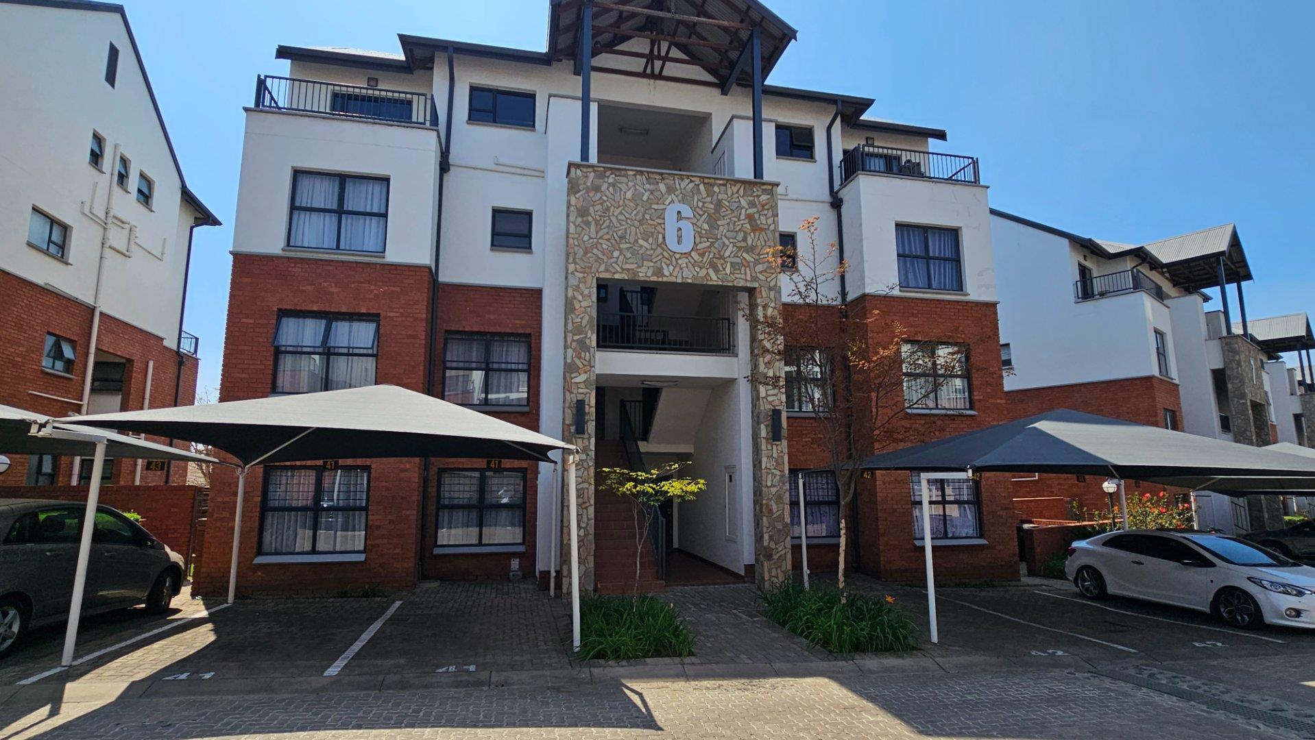 Greenstone Hill Property : Property and houses for sale in Greenstone ...