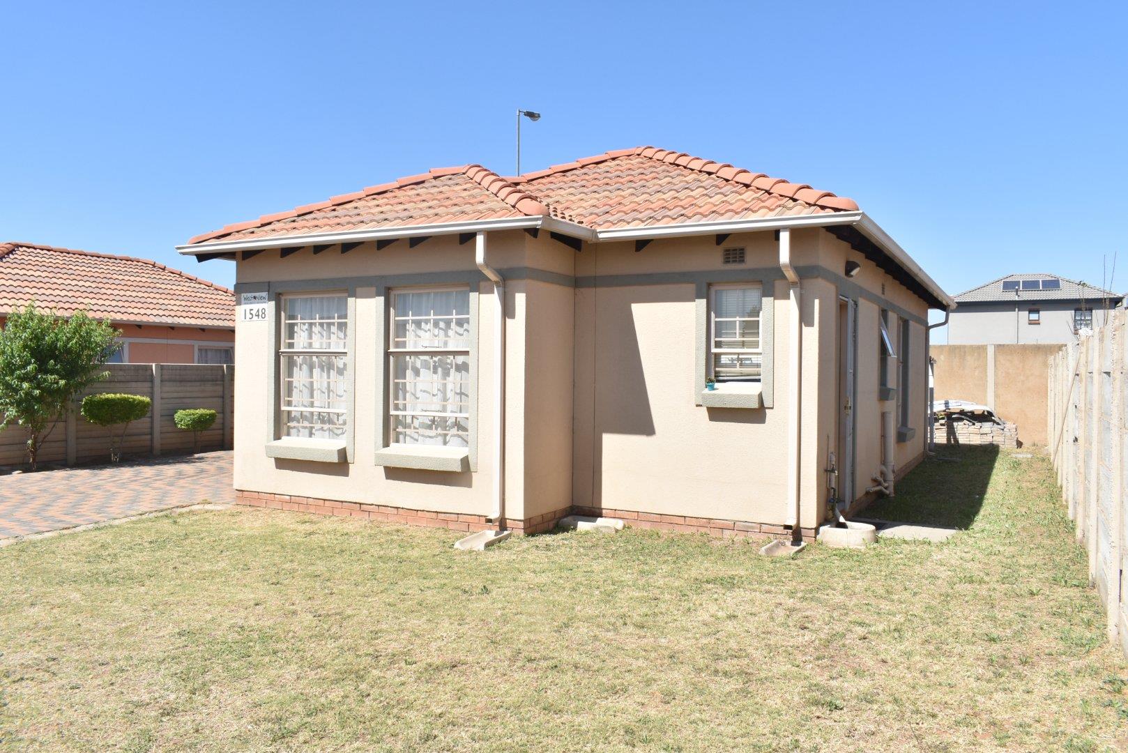 Andeon Property : Property and houses for sale in Andeon : Property24.com