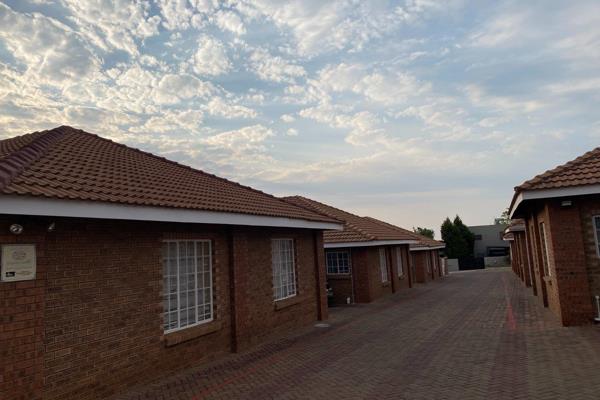 Bendor Ridge Property : Property and houses for sale in Bendor Ridge ...