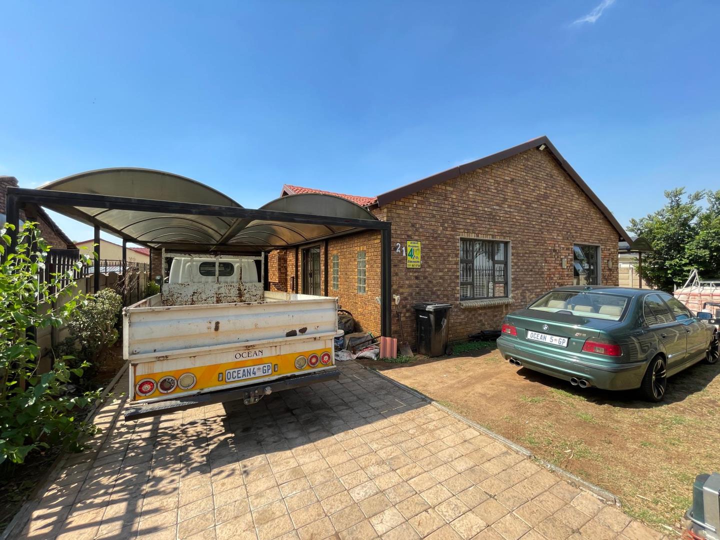 Mayberry Park Property : Property and houses to rent in Mayberry Park ...