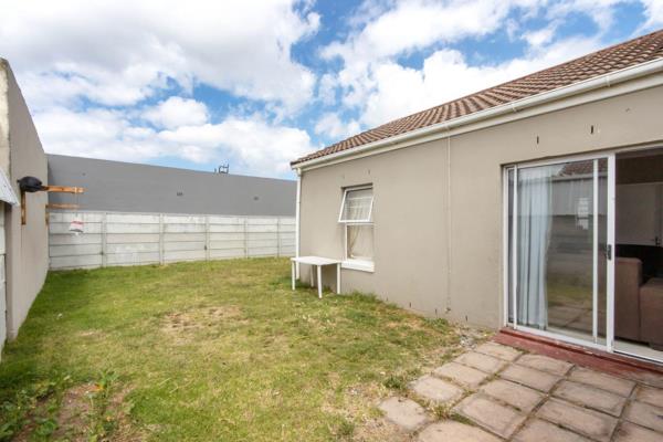 Broadlands Village Property : Property and houses for sale in ...