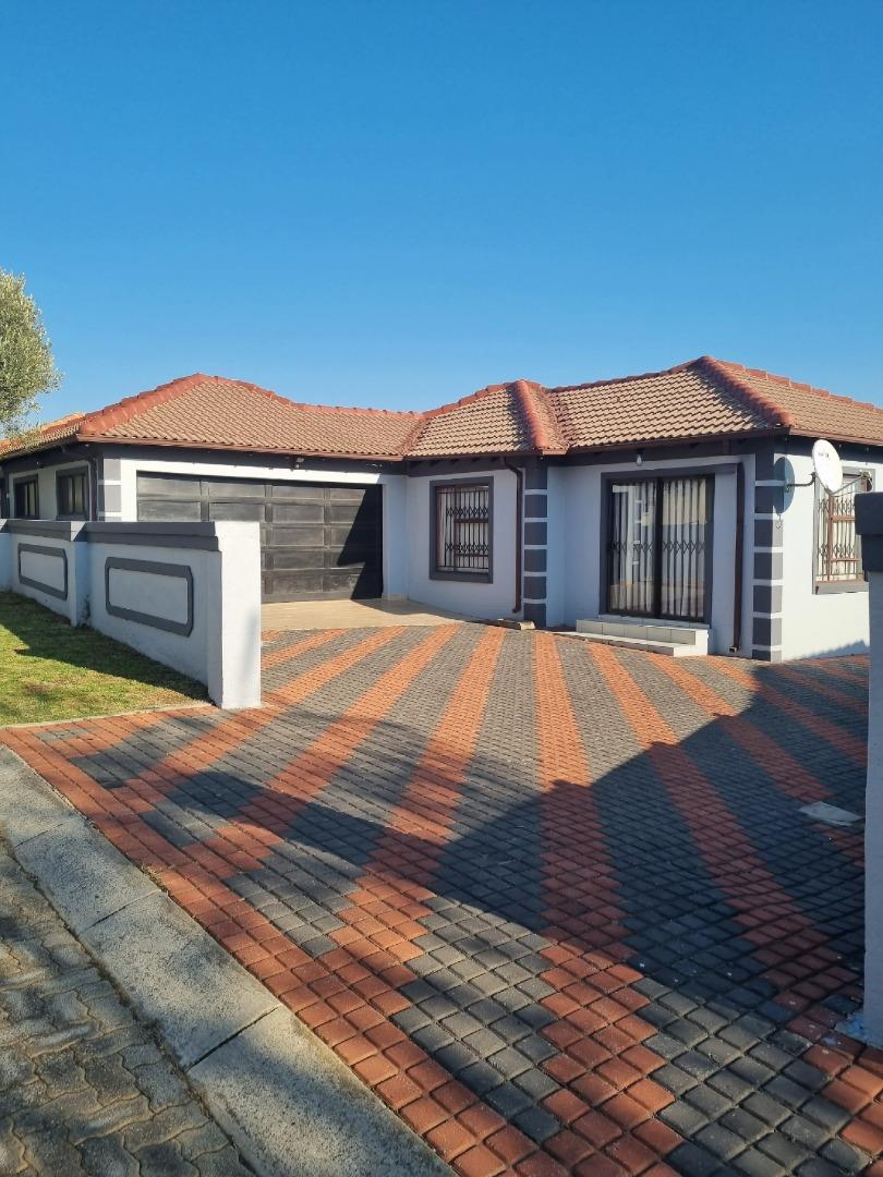 Houses for sale in Midrand : Midrand Property : Property24.com - Page 3
