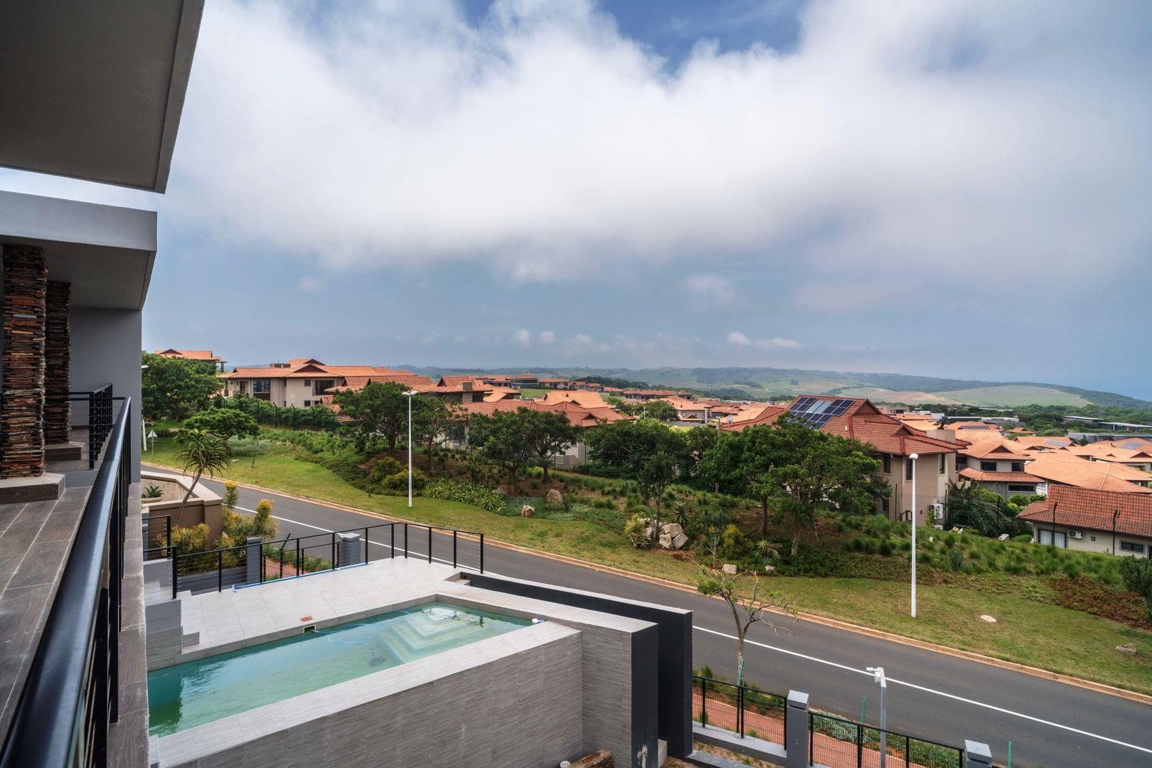 6 Bedroom House for sale in Izinga Estate - P24-113754688