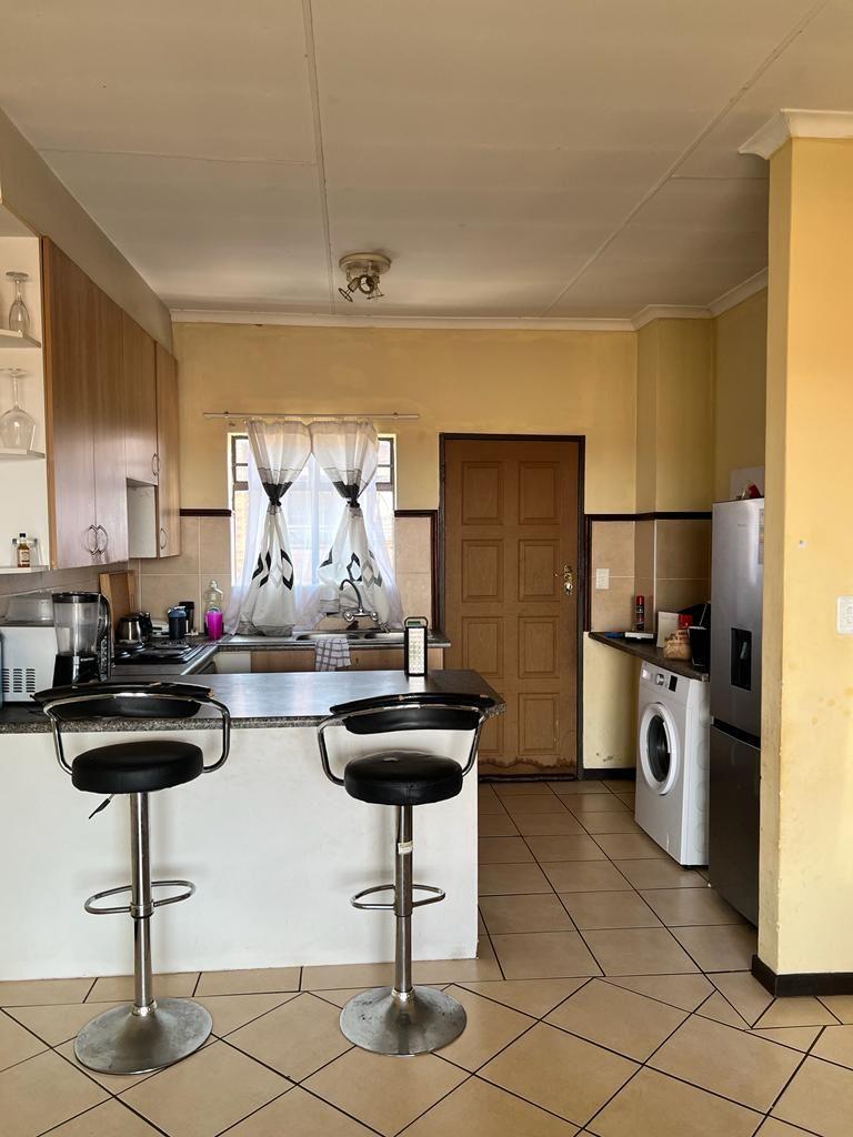 Wonderpark Estate Property : Apartments / flats to rent in Wonderpark ...