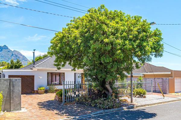 Sybrand Park Property : Property and houses for sale in Sybrand Park ...