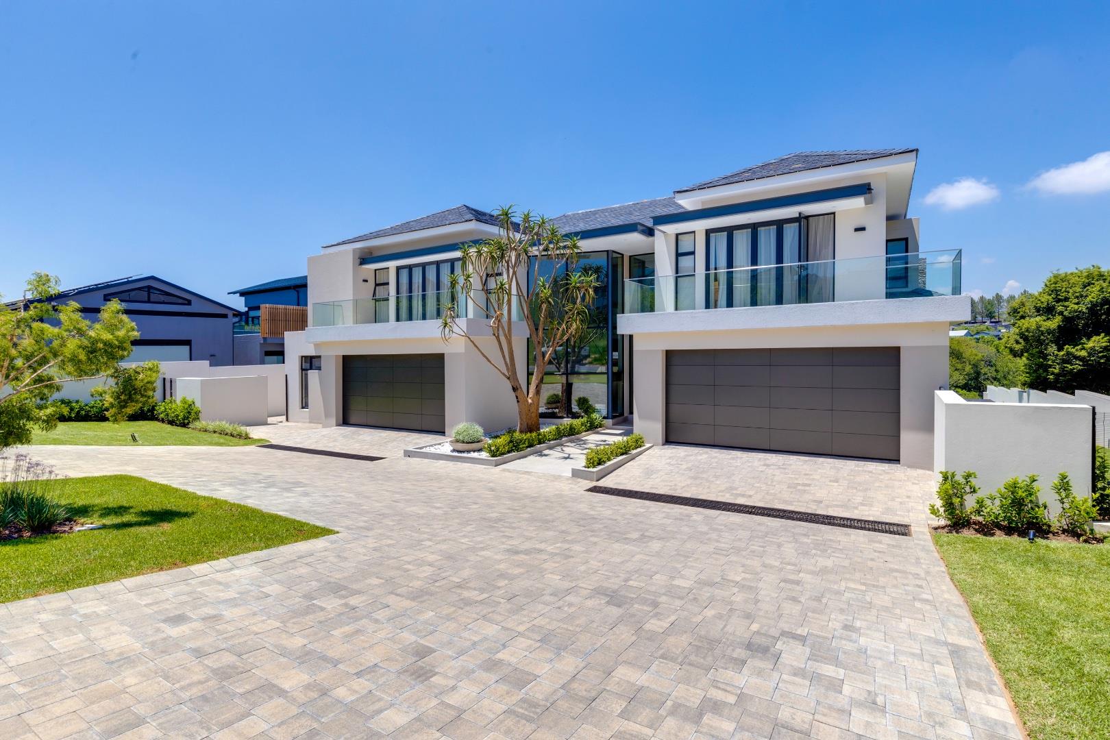 5 Bedroom House for sale in Waterfall Country Estate - P24-113875151