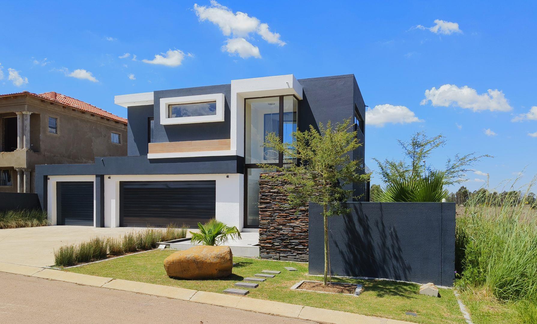 5 Bedroom House for sale in Rayton - P24-113961094