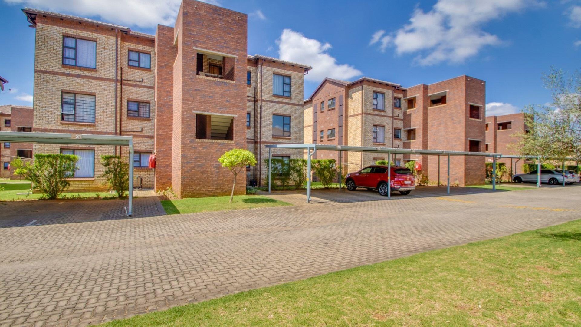 2 Bedroom Apartment / flat for sale in Randpark Ridge - P24-113873256