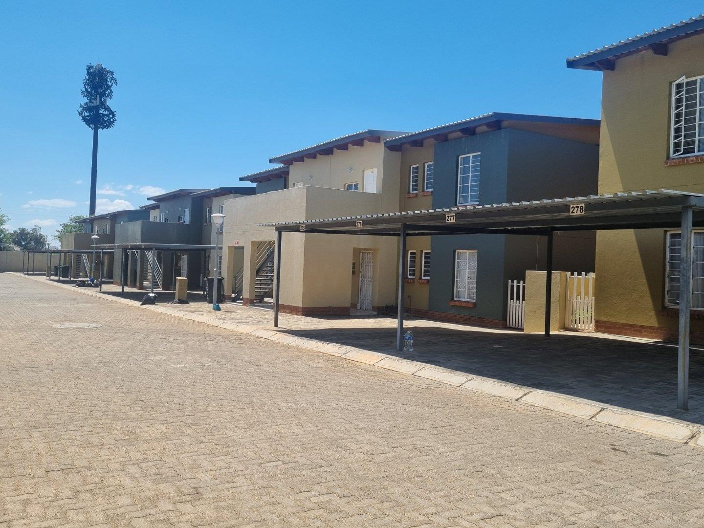 Property and houses for sale in Rustenburg : Rustenburg Property ...