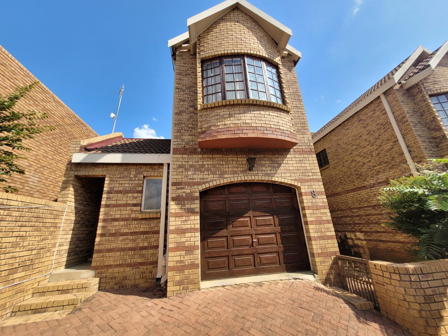 3 Bedroom Townhouse to rent in Eureka - P24-114065824